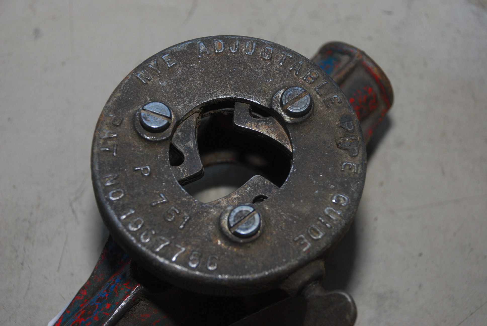 5287 0002 jpg Of Nye Pipe Threader Adjustable Pipe Guide 5287